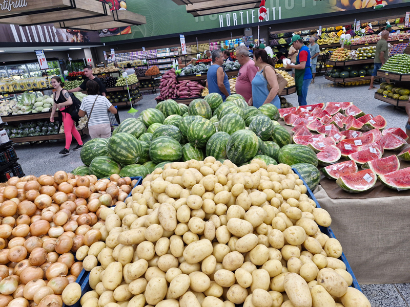 Supermercados Gricki inaugura maior loja da cidade | Gazeta de Vargem ...