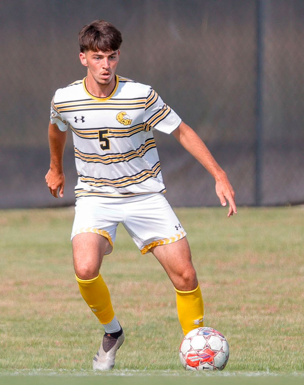 Atleta de Vargem estreia com vitória nos EUA | Gazeta de Vargem Grande